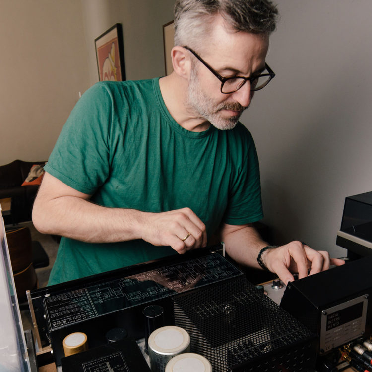 Converting vinyl to digital with Alex Barck from Jazzanova | Native ...