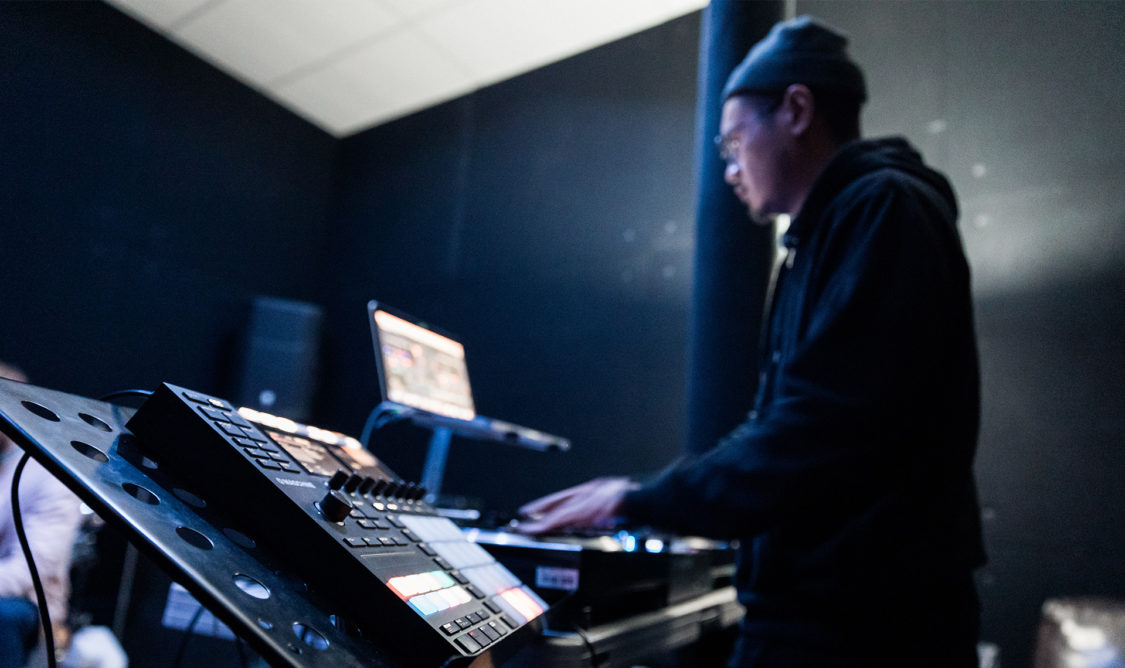 TLo – Turntablism, TRAKTOR, and touring | Native Instruments Blog