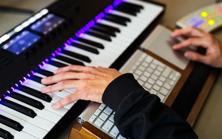 Netflix, punk rock, and 808s: In the studio with German hitmaker ...