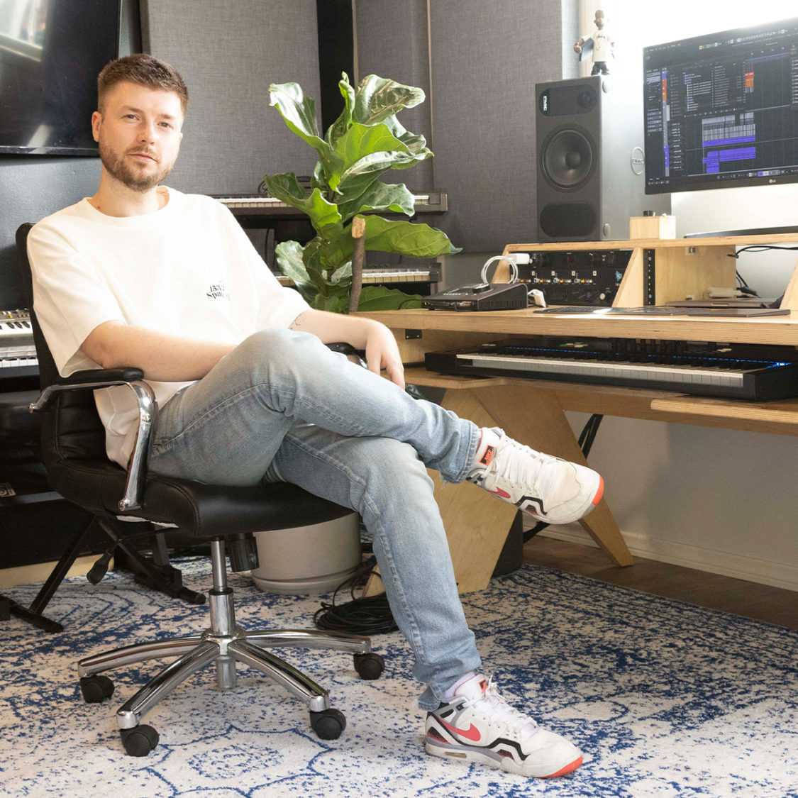 Watch Lido unlock creative production ideas with BATTERY and RETRO ...