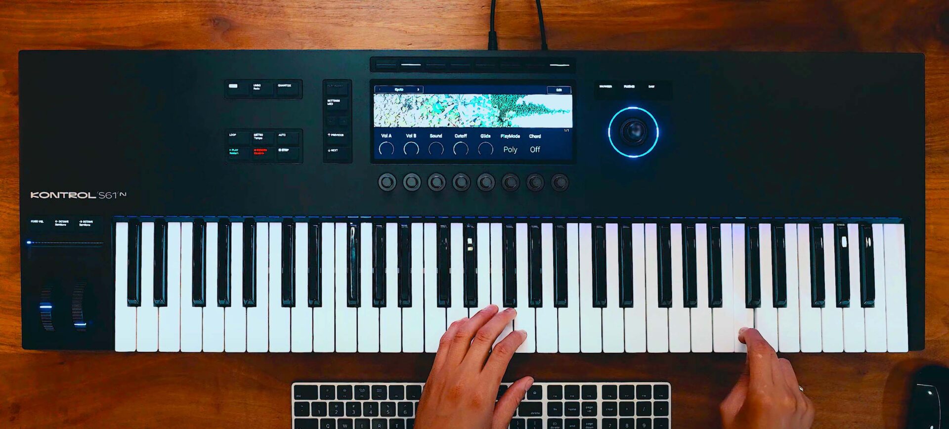 Watch Take A Daytrip create new hit material on Kontrol MK3 MIDI ...