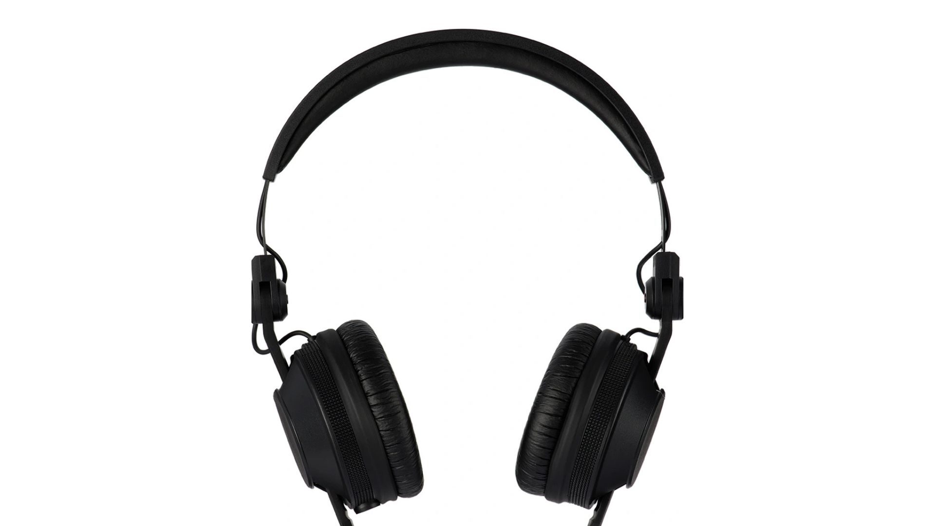 The best gifts for DJs in 2024 | Native Instruments Blog