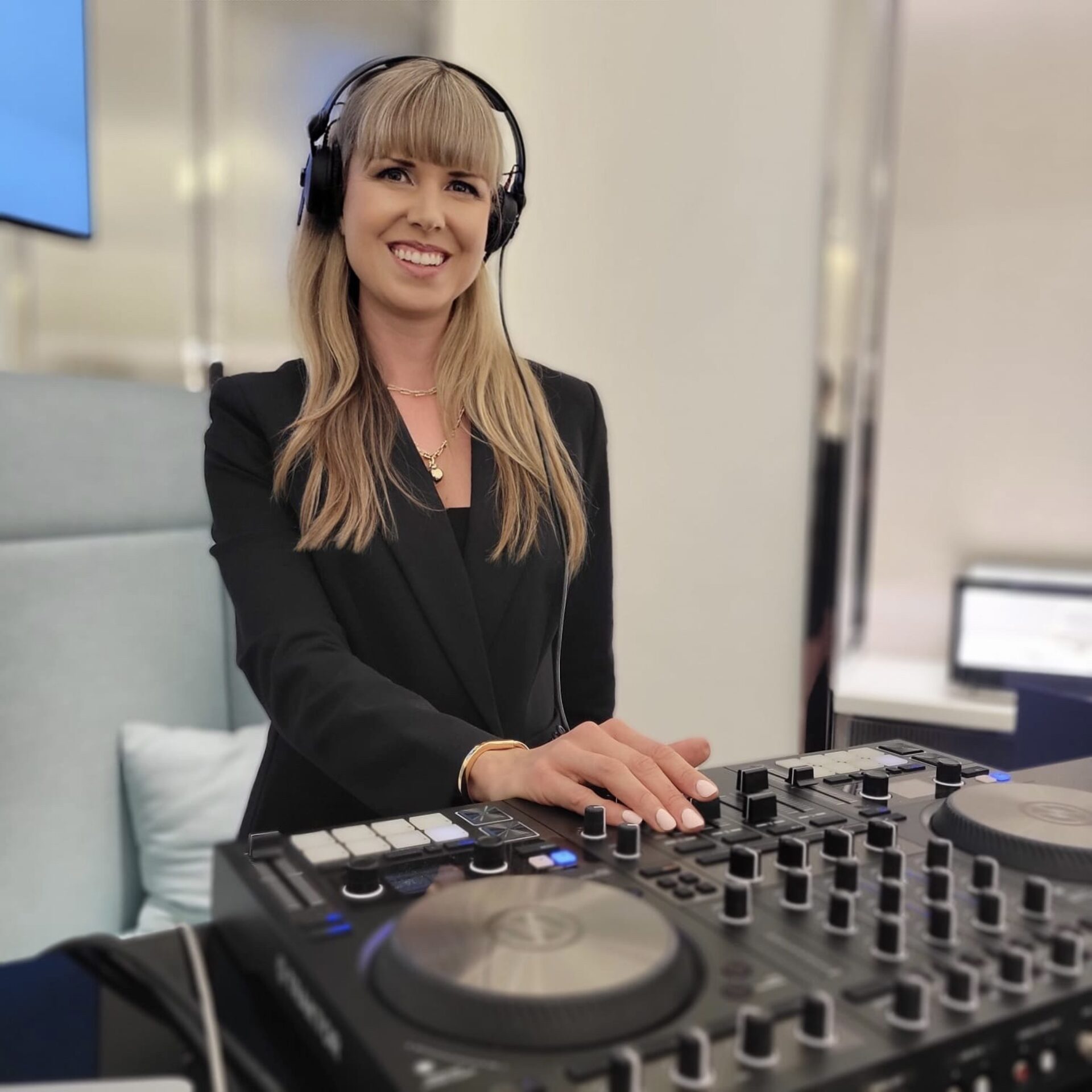 The best gifts for DJs in 2024 | Native Instruments Blog