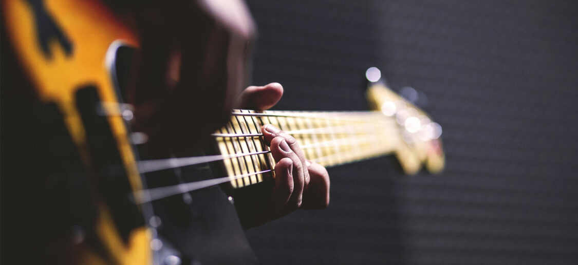 How to make a melodic bass track with emotive and powerful bass lines ...