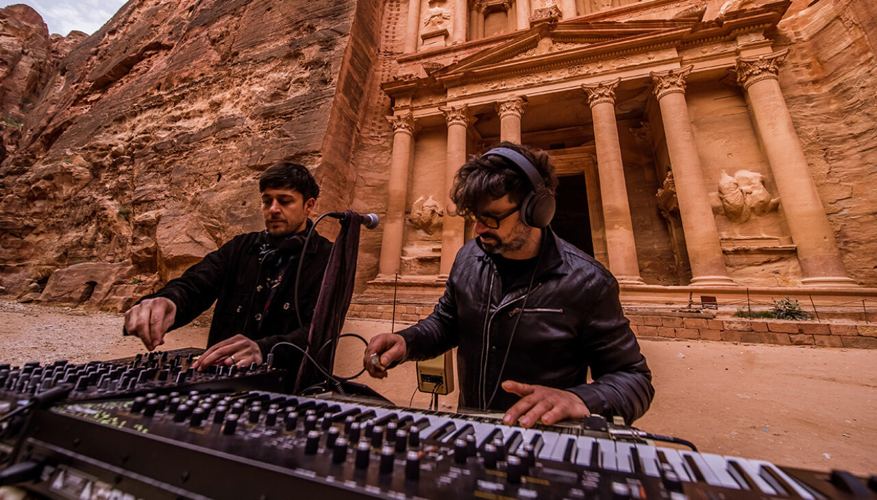 7 essentials for setting up a home recording studio | Native Instruments Blog