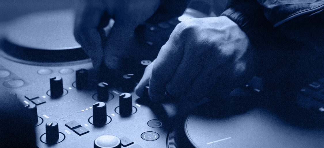 Introducing Traktor MX2: the creative controller for every DJ | Native Instruments Blog