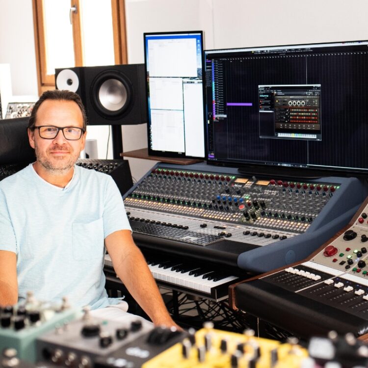 10 Phantom Rooms on RSI 2: how rare Berlin synths shape the future of ...
